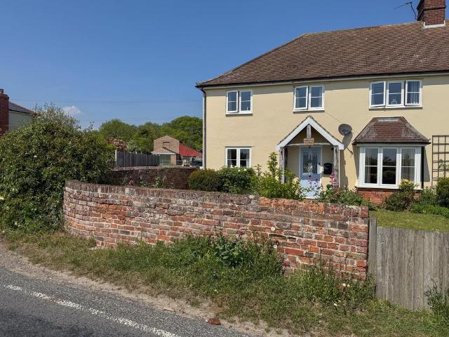 4 bedroom semi detached house for sale