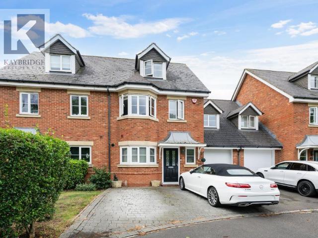 4 bedroom semi detached house for sale