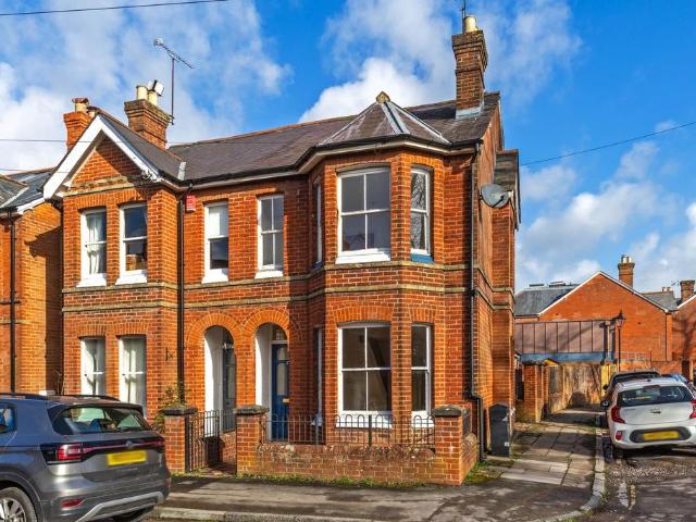 4 bedroom semi detached house for sale