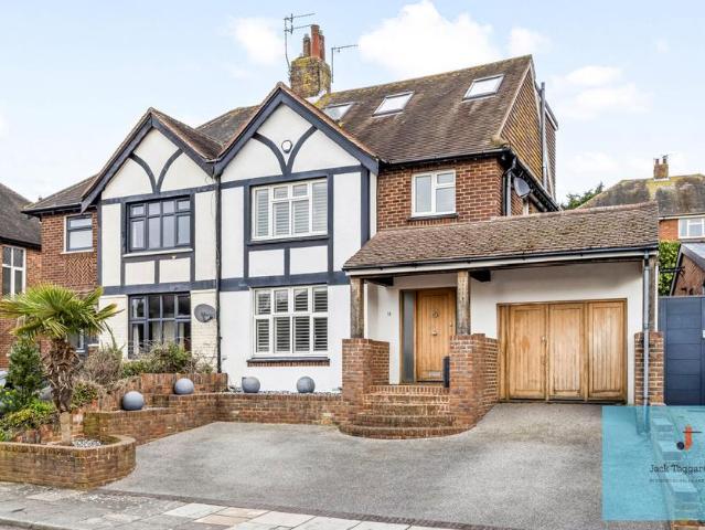 4 bedroom semi detached house for sale