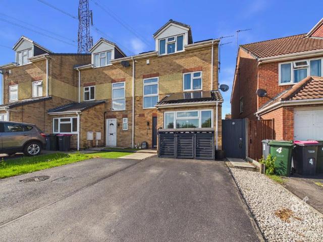 4 bedroom semi detached house for sale