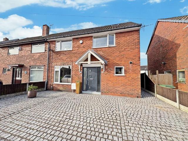 4 bedroom semi detached house for sale