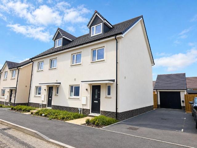 4 bedroom semi detached house for sale