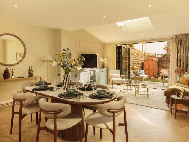 4 bedroom semi detached house for sale