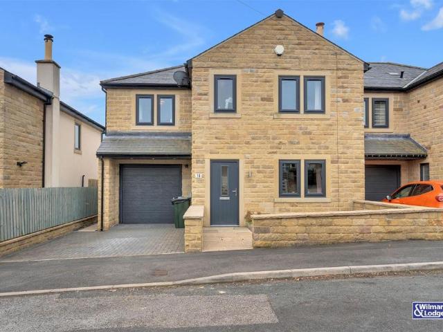 4 bedroom semi detached house for sale