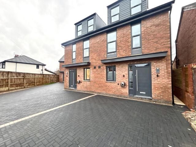 4 bedroom semi detached house for sale