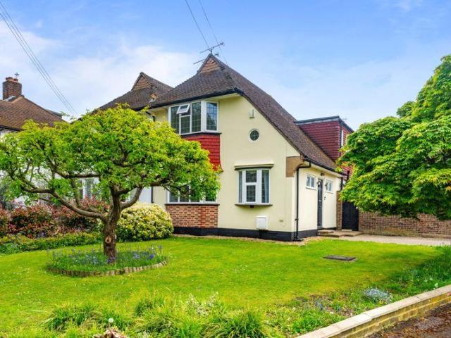 4 bedroom semi detached house for sale
