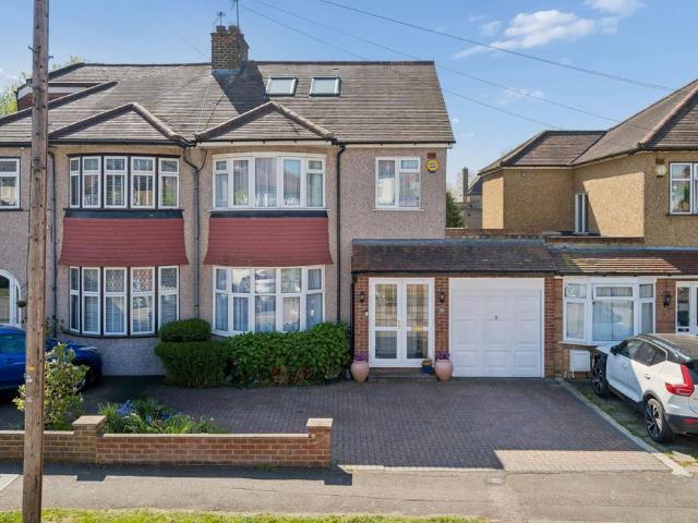4 bedroom semi detached house for sale