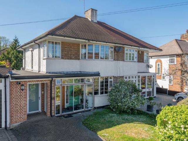 4 bedroom semi detached house for sale