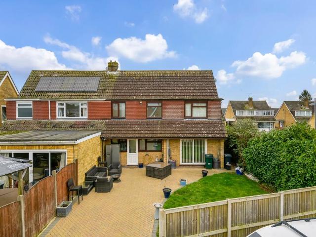 4 bedroom semi detached house for sale