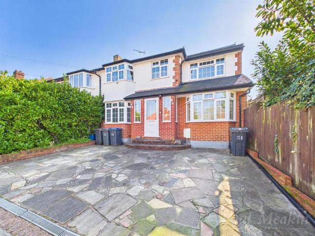 4 bedroom semi detached house for sale