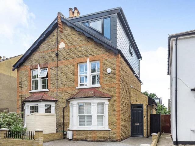 4 bedroom semi detached house for sale