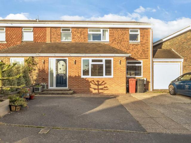 4 bedroom semi detached house for sale