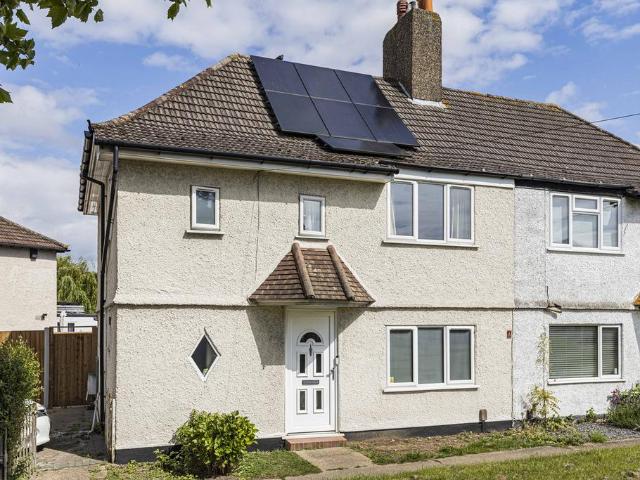 4 bedroom semi detached house for sale