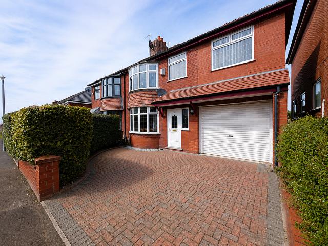 4 bedroom semi detached house for sale