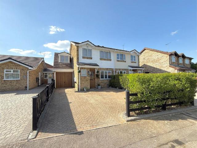 4 bedroom semi detached house for sale