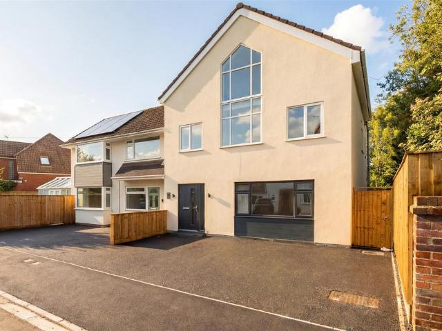 4 bedroom semi detached house for sale