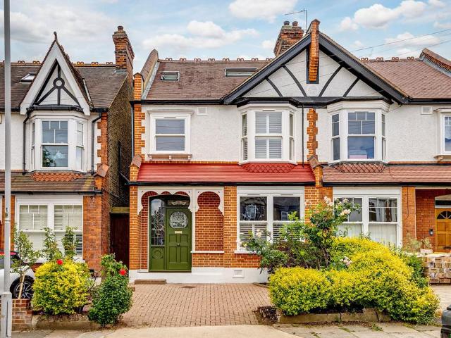 4 bedroom semi detached house for sale