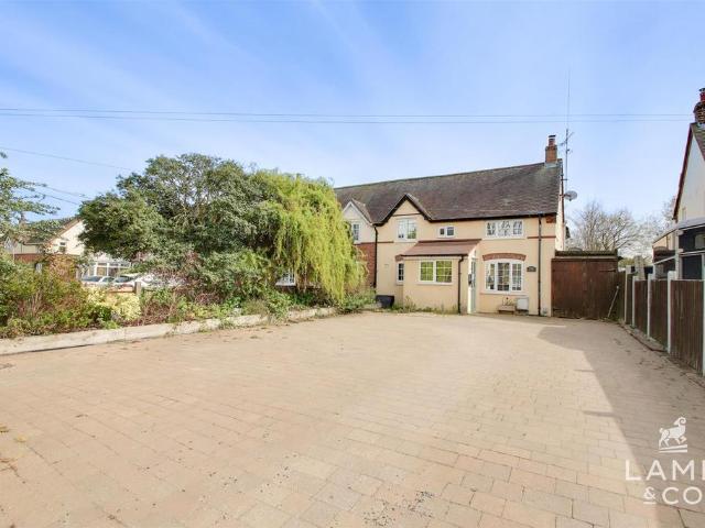 4 bedroom semi detached house for sale