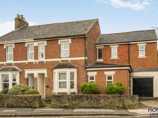 4 bedroom semi detached house for sale