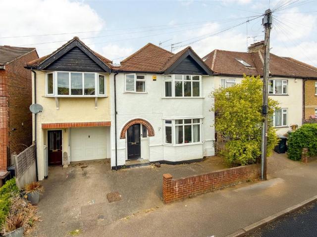 4 bedroom semi detached house for sale