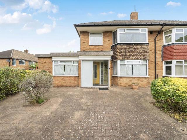 4 bedroom semi detached house for sale