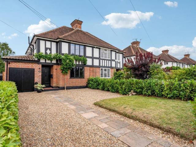 4 bedroom semi detached house for sale