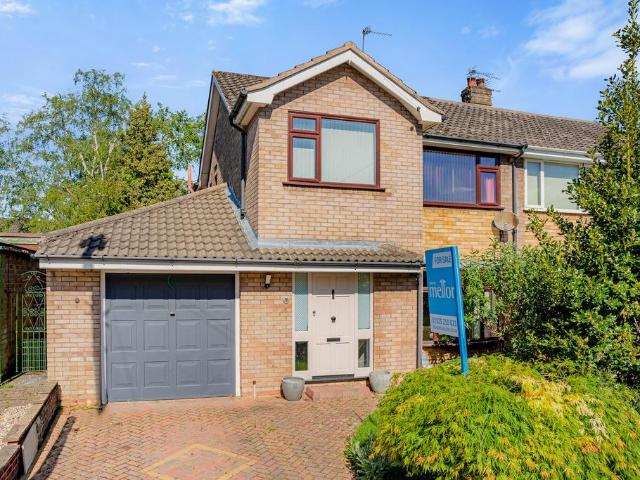 4 bedroom semi detached house for sale