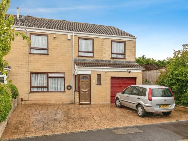 4 bedroom semi detached house for sale