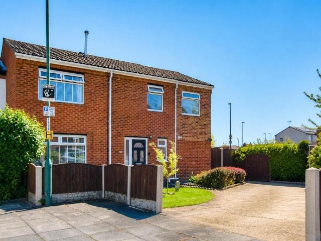 4 bedroom semi detached house for sale