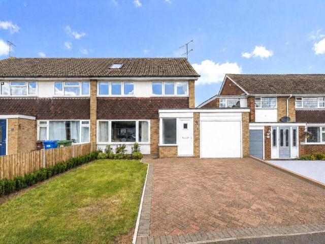 4 bedroom semi detached house for sale