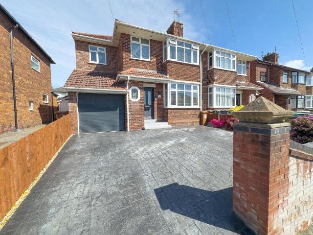4 bedroom semi detached house for sale