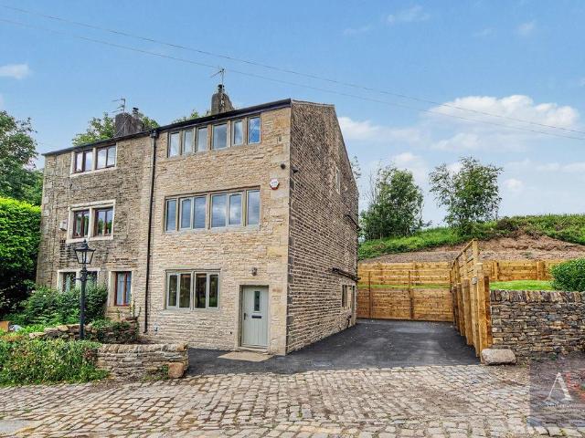4 bedroom semi detached house for sale