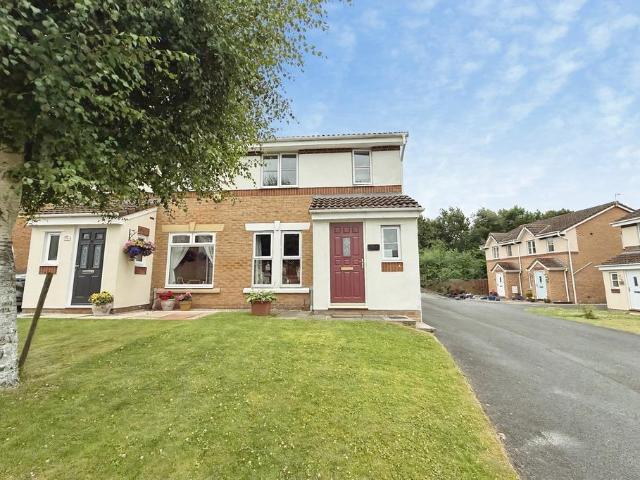 4 bedroom semi detached house for sale