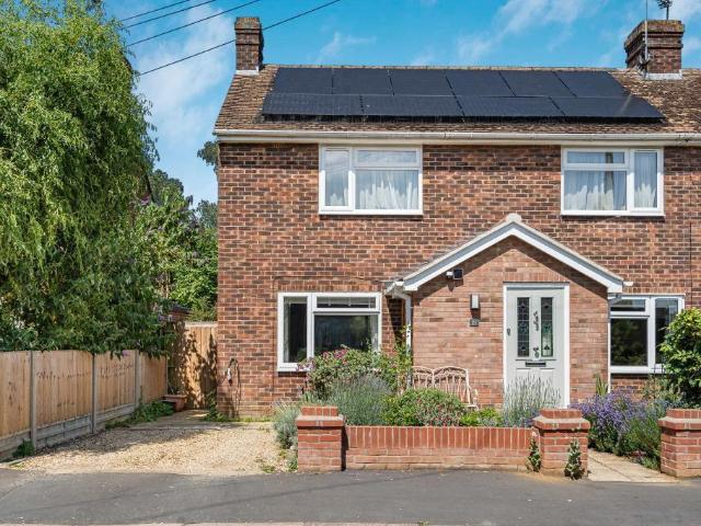 4 bedroom semi detached house for sale