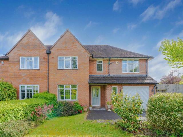 4 bedroom semi detached house for sale
