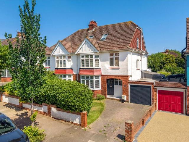 4 bedroom semi detached house for sale