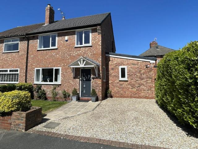 4 bedroom semi detached house for sale