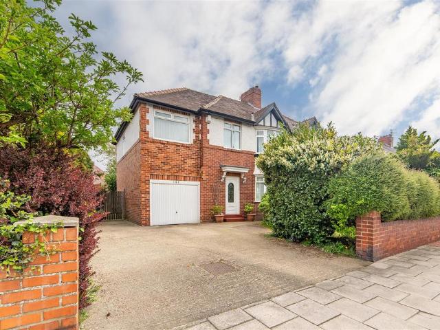 4 bedroom semi detached house for sale