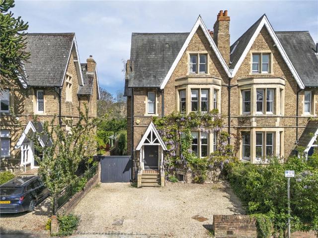 4 bedroom semi detached house for sale