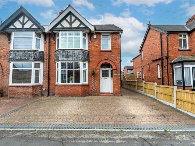 4 bedroom semi detached house for sale