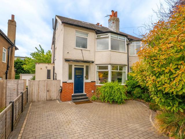 4 bedroom semi detached house for sale