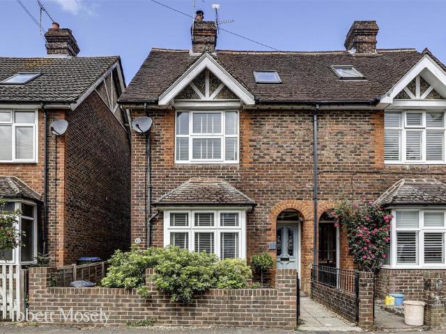 4 bedroom semi detached house for sale