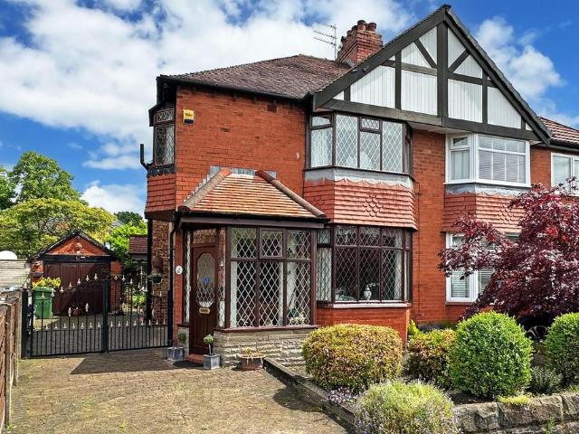 4 bedroom semi detached house for sale