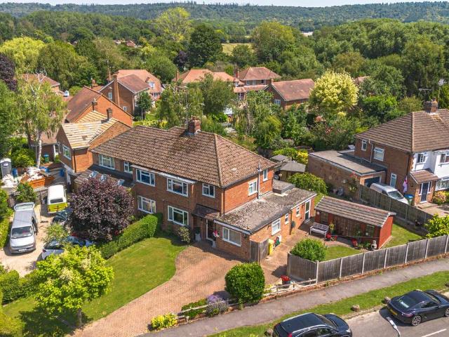 4 bedroom semi detached house for sale