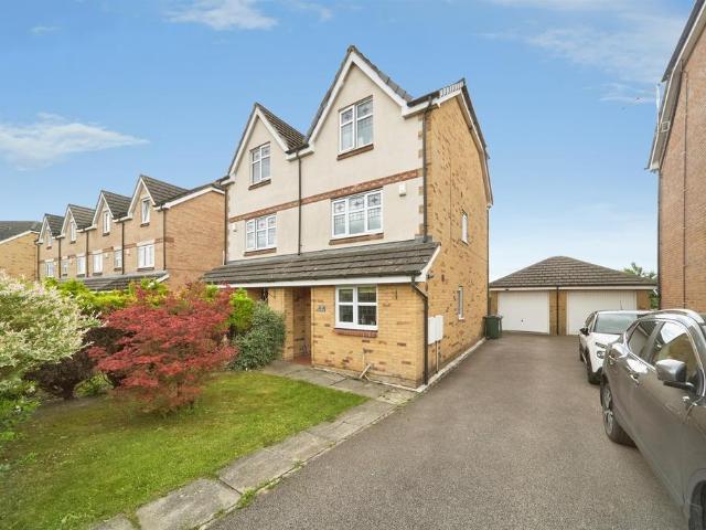4 bedroom semi detached house for sale