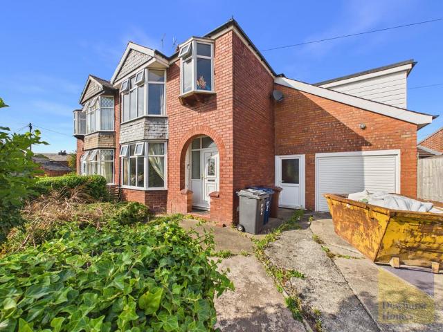 4 bedroom semi detached house for sale