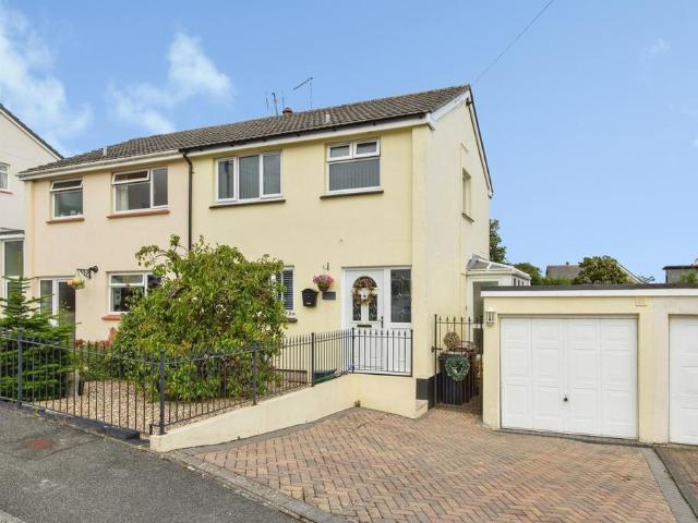 4 bedroom semi detached house for sale