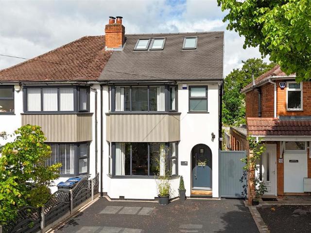4 bedroom semi detached house for sale