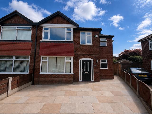 4 bedroom semi detached house for sale
